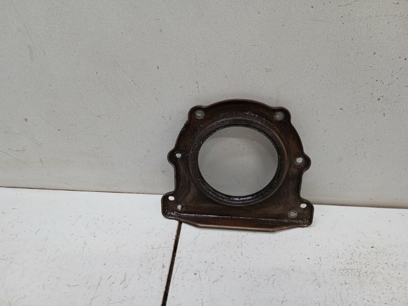 Б/У под задний сальник, 1.3 4A90, Мицубиси Кольт Z3 Крышка двигателя Mitsubishi Colt 2006 Задн. 208747 MITSUBISHI арт. 1052...