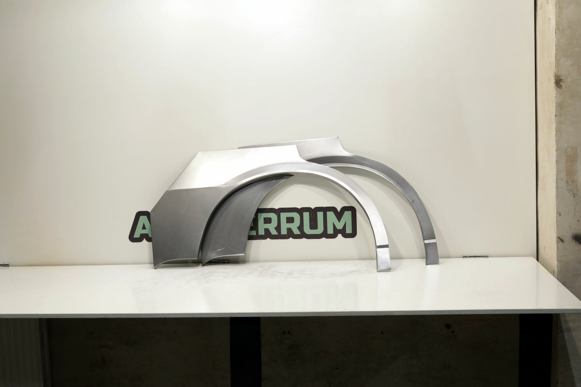 Арки ремонтные задние комплект для Toyota Chaser 90 1992-1996 он же Toyota Mark 2 (X90) (тойота чайзер марк 90), тип кузова - седан , холоднокатаная сталь 0,8 мм