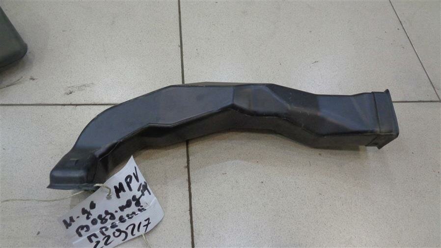 Воздуховод торпедо от Mazda MPV LW 1999-2006