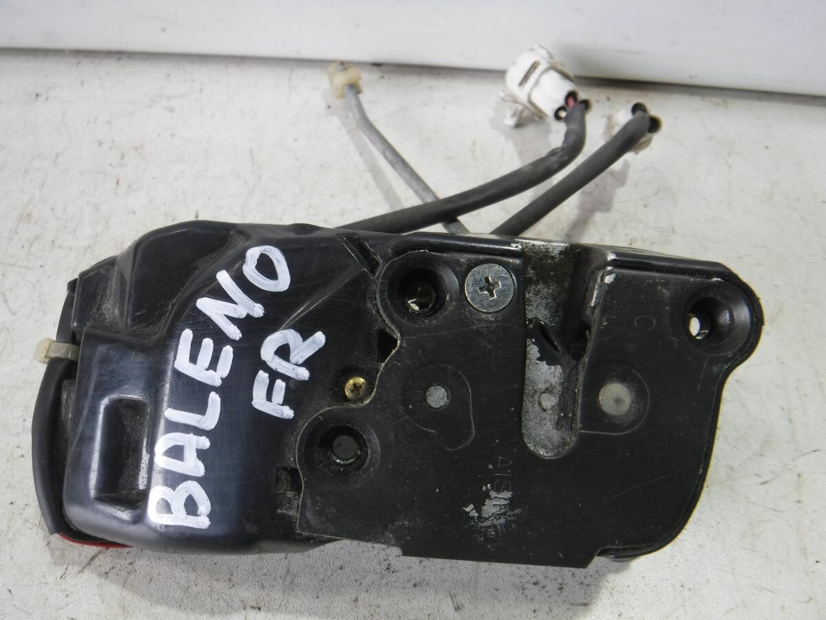 Замок двери передней правой Suzuki Baleno I (1995—2002) 8220160G10