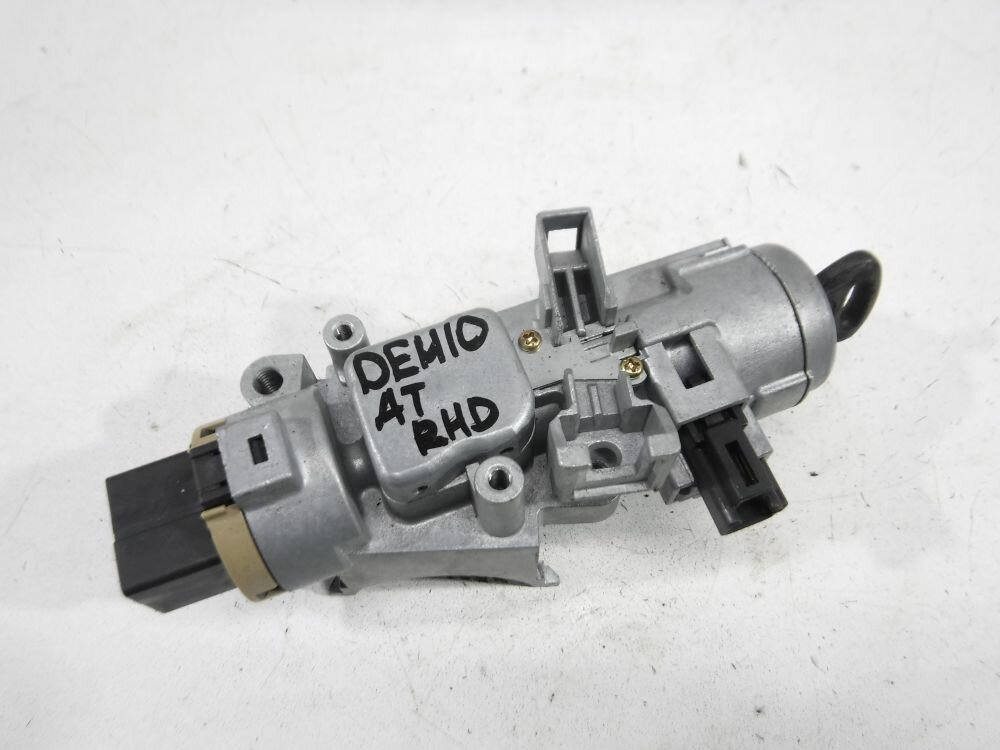 Замок зажигания Mazda Demio IDY (2002—2007) G2YC76140A