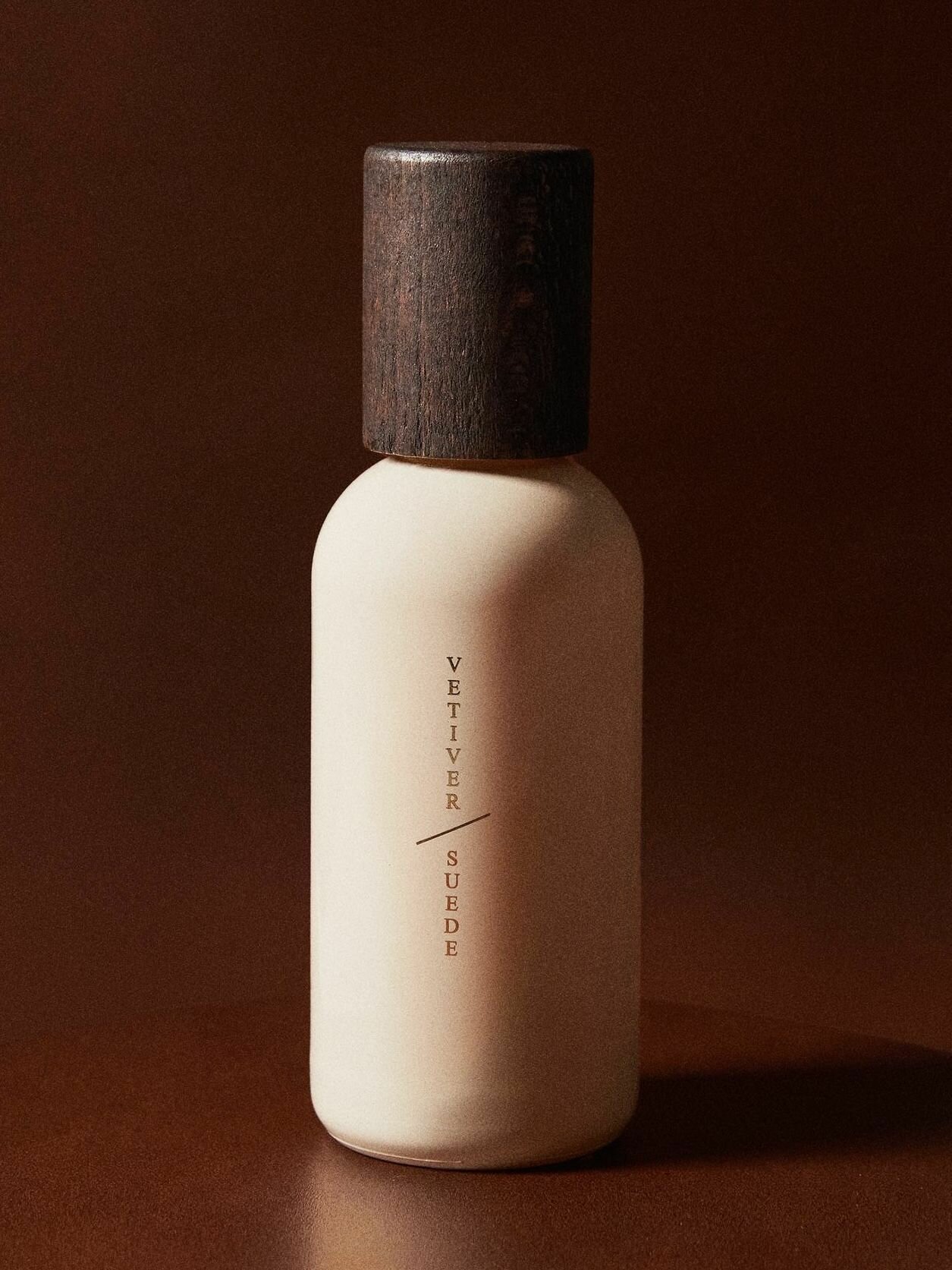 Zara Home VETIVER SUEDE Спрей для дома / Аромат для дома 200 мл