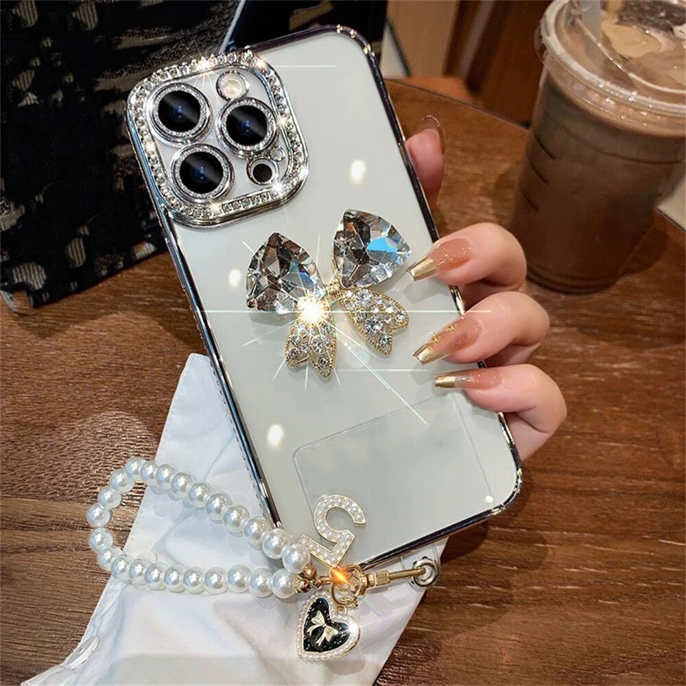 Чехол-цепочка с 3D бриллиантовым бантом и жемчужной цепочкой для iPhone 16, 15, 14, 13, 12, 11 Pro Max X XR 7, 8 Plus, противоударная задняя крышка