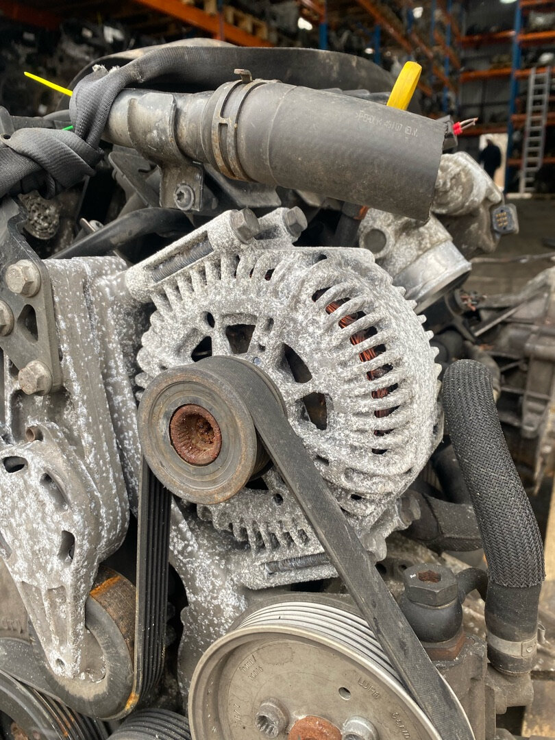 Генератор для Audi A6 4F/C6 2.0 OEM 06E903016