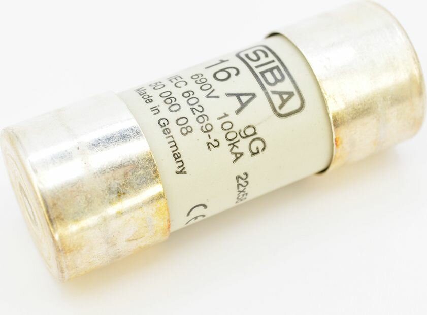 Предохранитель SIBA 5006008.16 Предохранитель *NFC 16A gG 690V 22x58mm 1шт