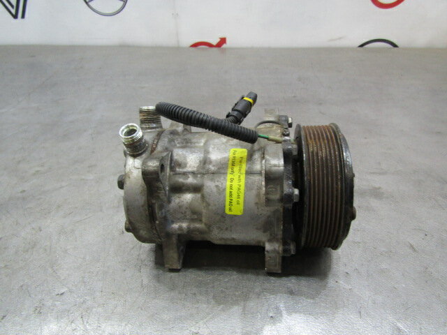 Компрессор кондиционера двигателя D2066 Nissens, MAN TGX, TGS, TGA