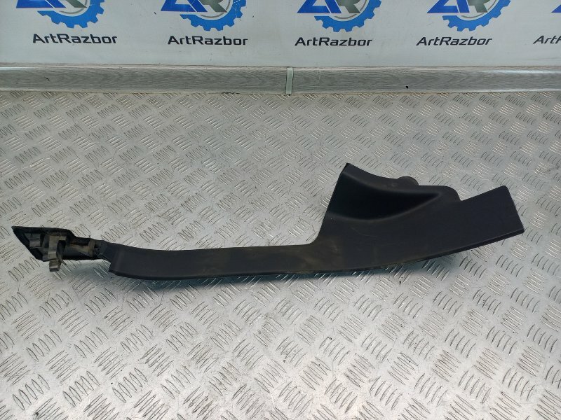 Б/У Накладка порога задняя левая Renault Megane 2 / Рено Меган 2 1.6 K4MD812 113Л.С 2006 задн. лев.