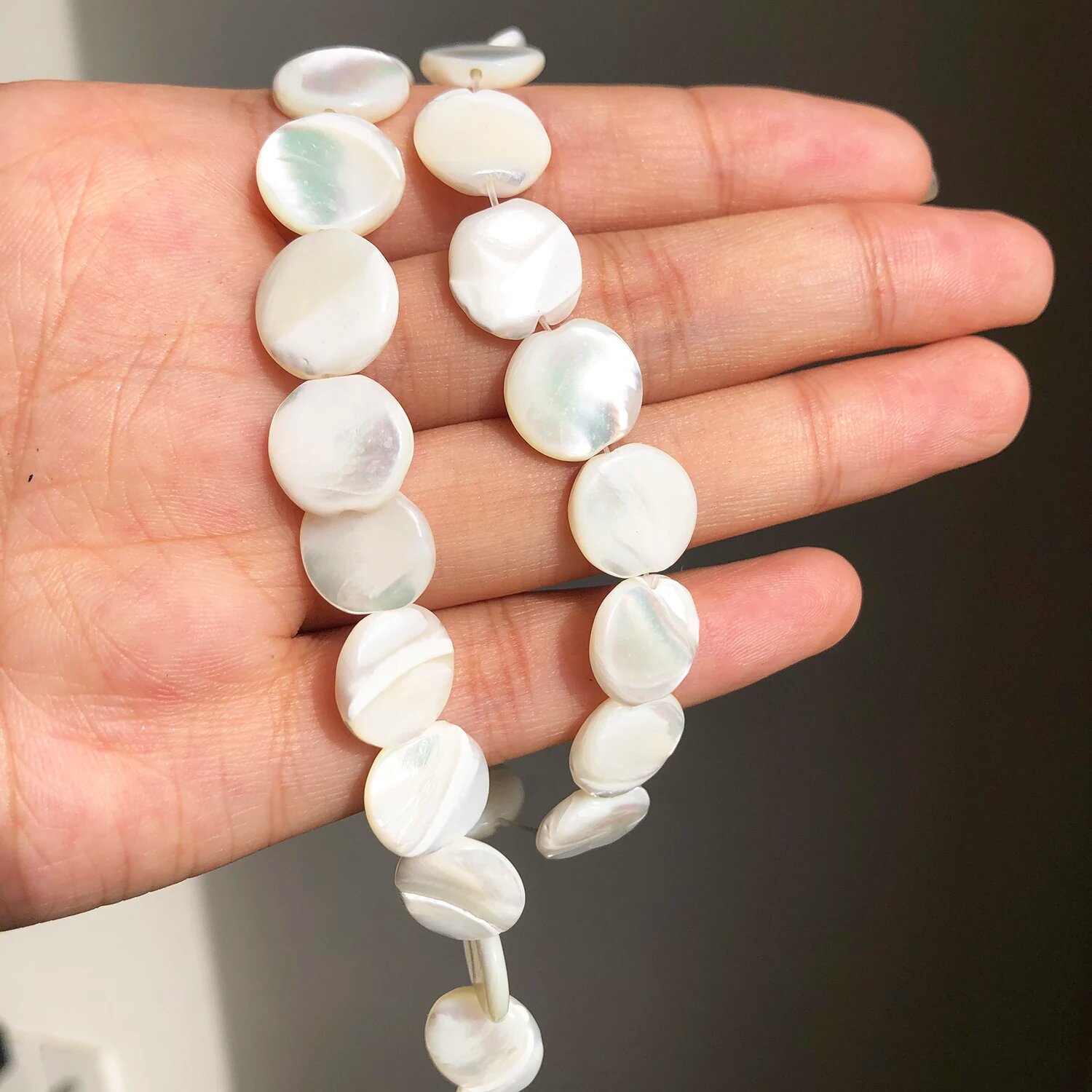 Белые жемчужные бусины Round White