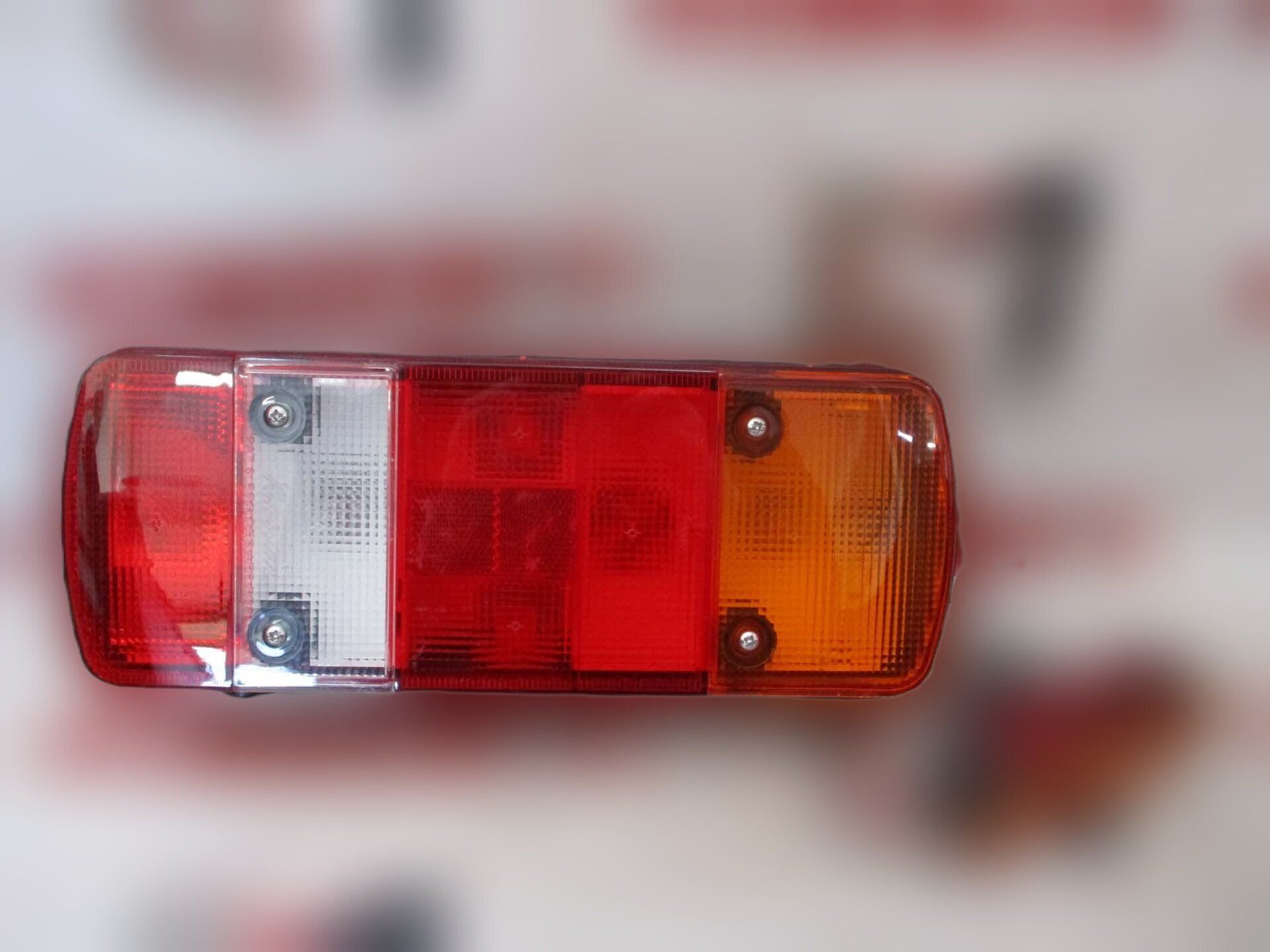 Фонарь задний правый с боковым габаритным фонарем MAN TGA, TGS, TGX, TGM, TGL/новая запчасть