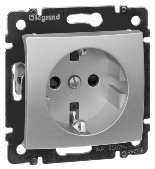 Розетка Legrand Valena Classic 2К+З шт, скрытый монтаж, с заземлением, со шторками, алюминий, 770121