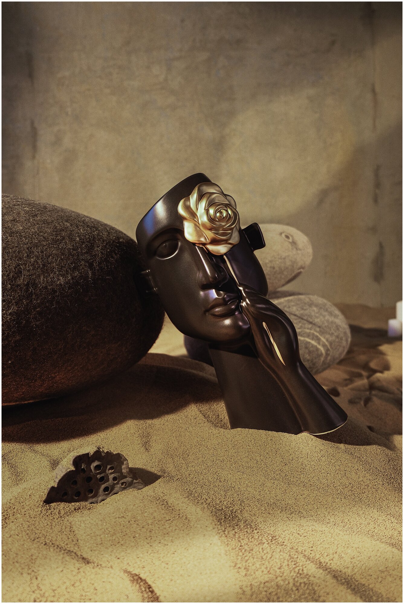 Ваза Ismat VM-350B, настольная, черная, керамическая, высота 32см, диаметр 11см