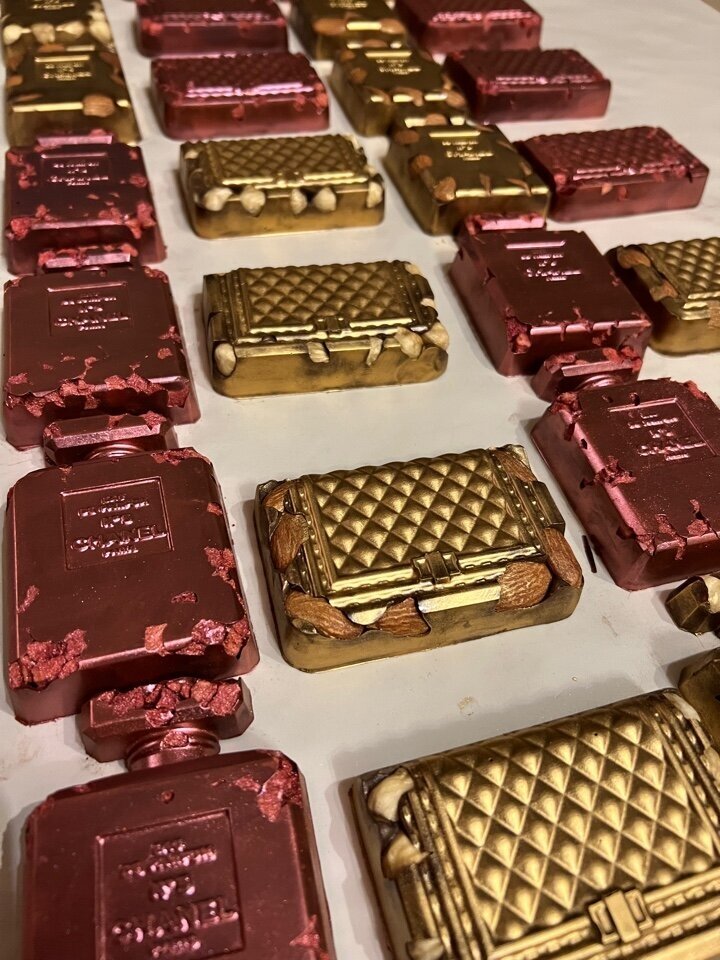 Шоколадный набор "Шанель: духи и сумка", молочный шоколад, ручная работа