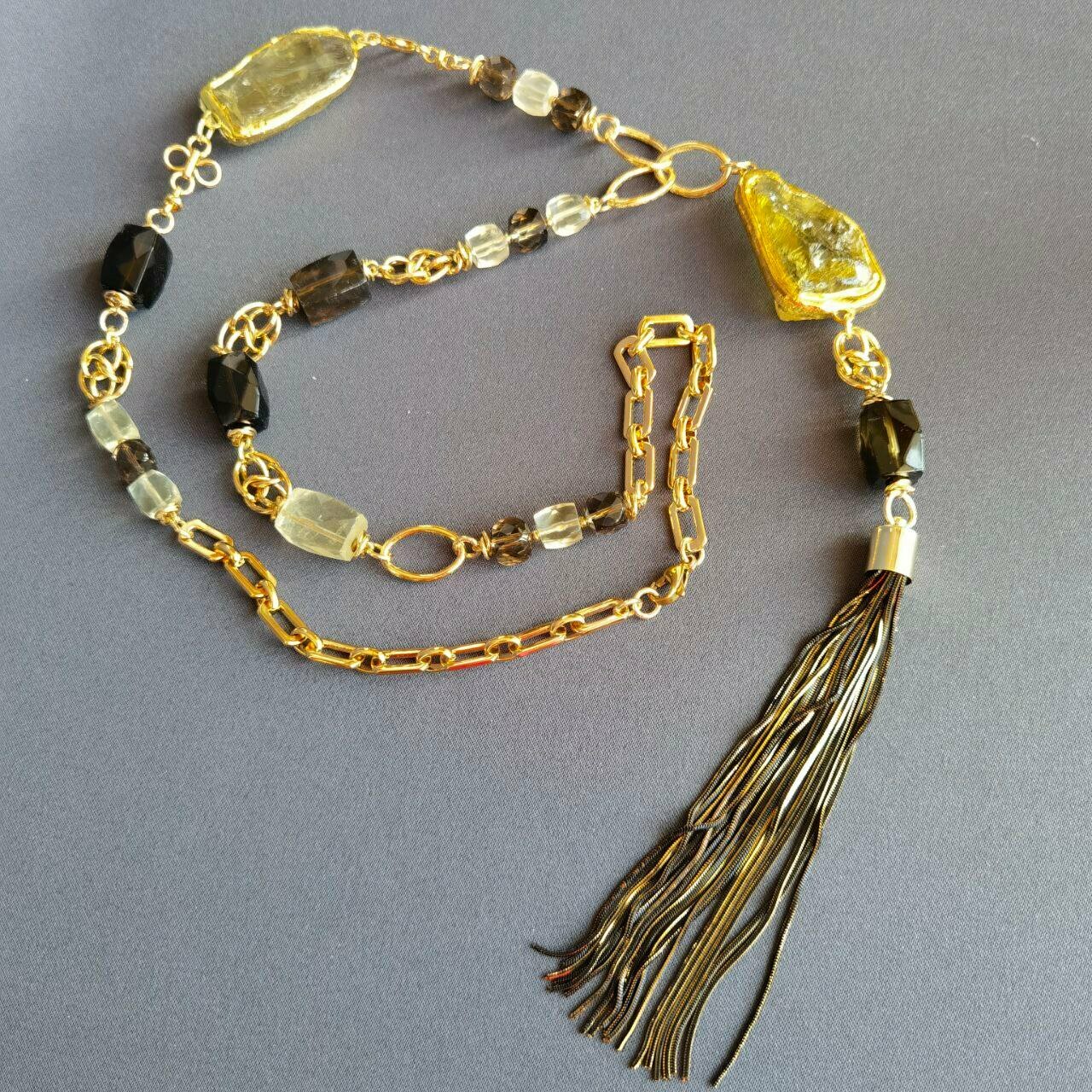 Комплект бижутерии: серьги, колье, раухтопаз