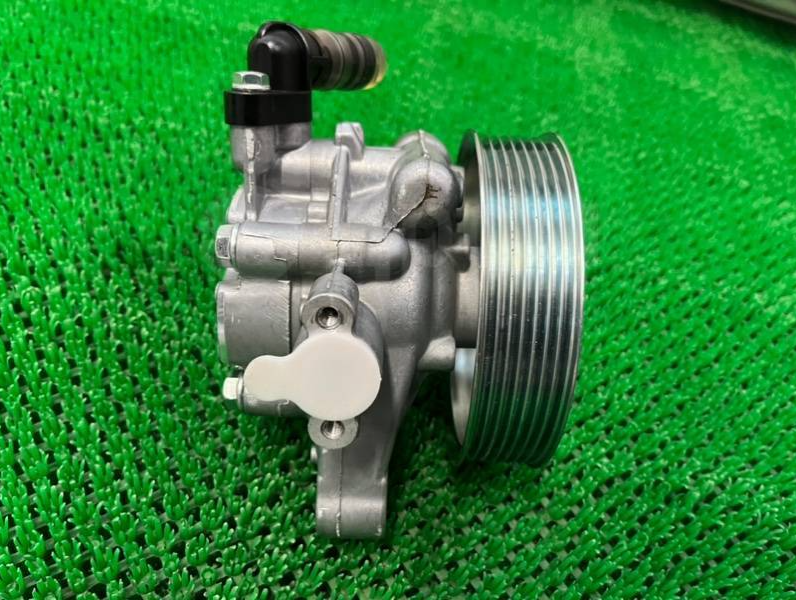 Насос гидроусилителя руля ГУР новый для HONDA ACCORD 8 2.4 56100-R40-P05