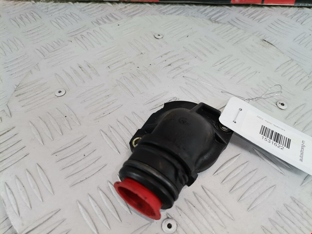 Корпус термостата Volkswagen Golf 3 037121121A арт. 1531622