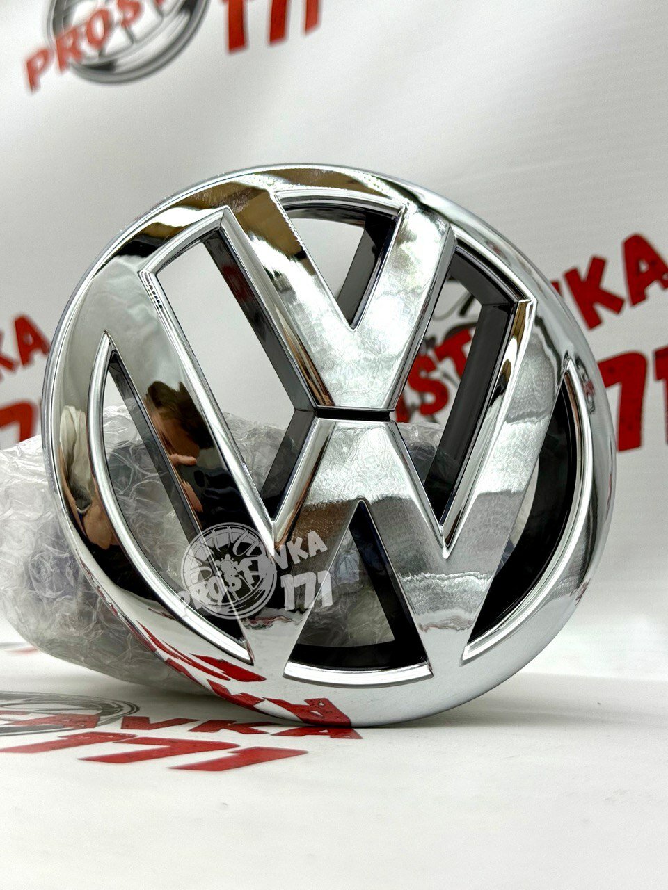 Jetta 6 2011-2015 (CHR) 130мм логотип передний