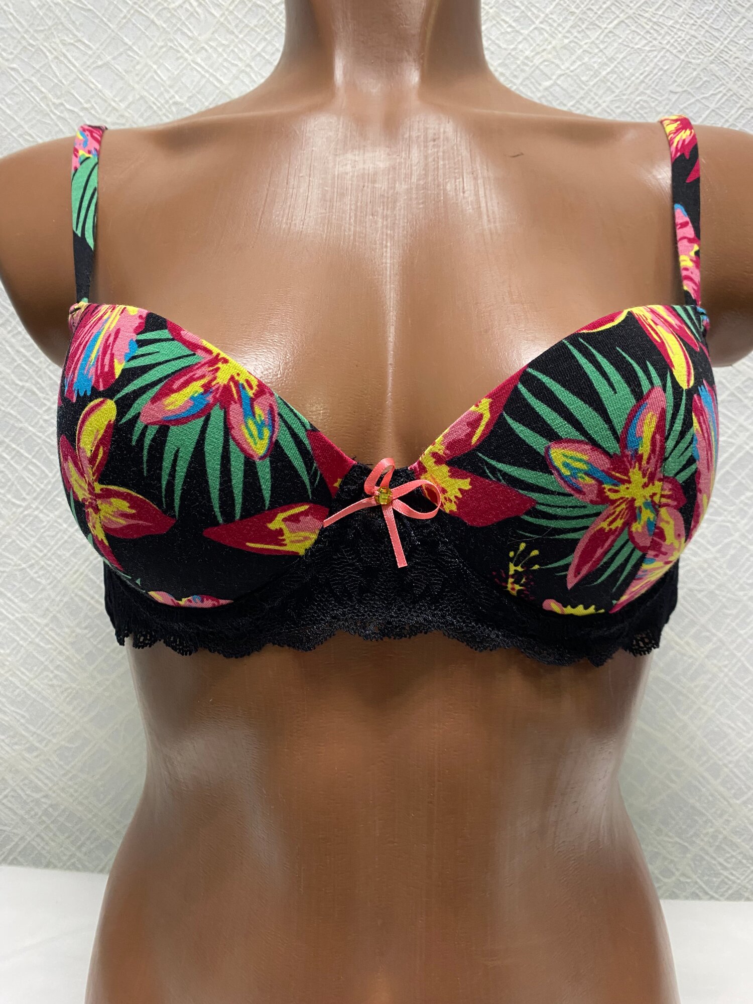 Бюстгальтер Infinity Lingerie "SATYRINI", кружево, на косточках, с бантом, размер 70В