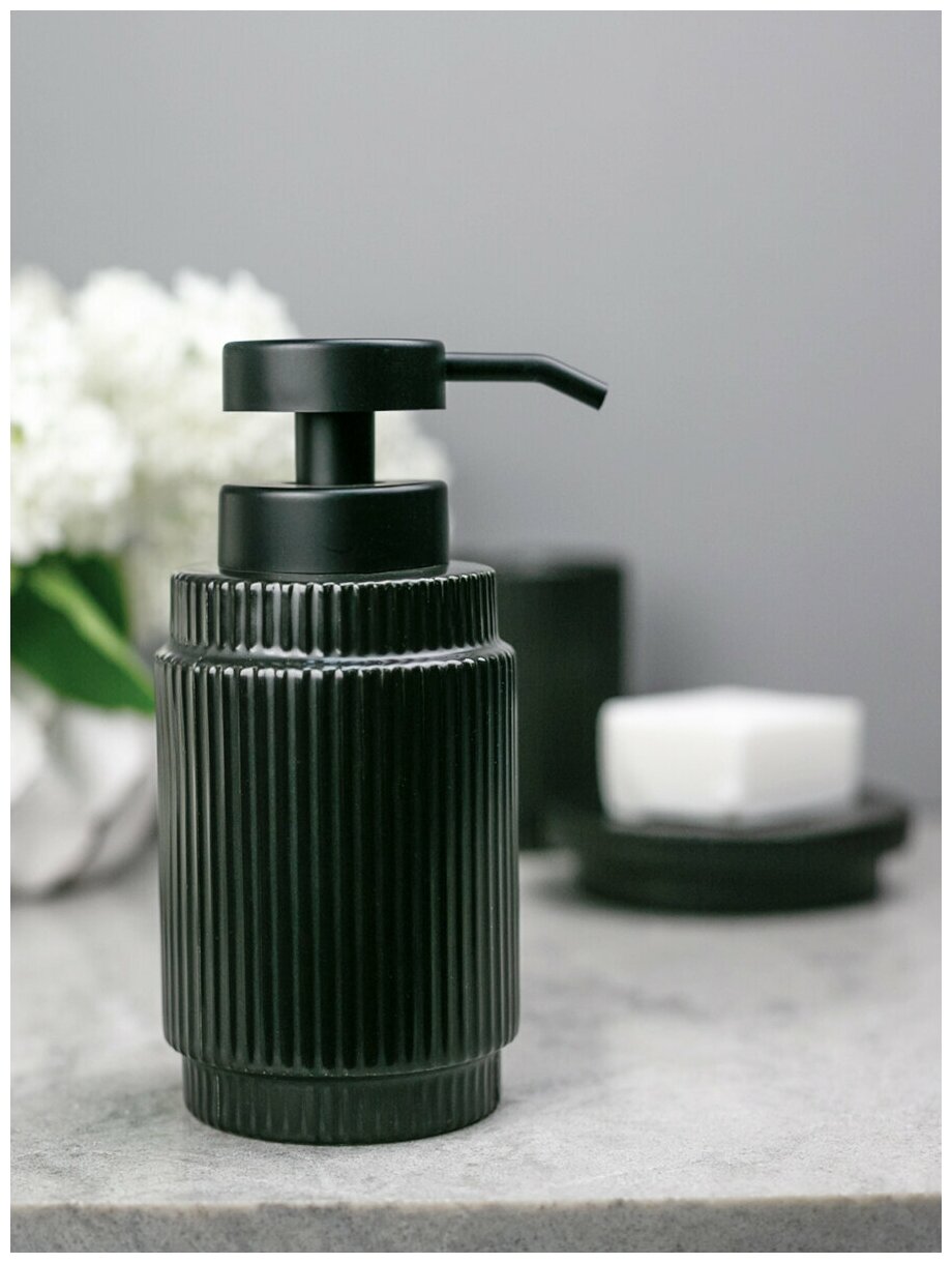 Диспенсер для мыла механический BATH PLUS керамика механический дозатор BREVITA черный