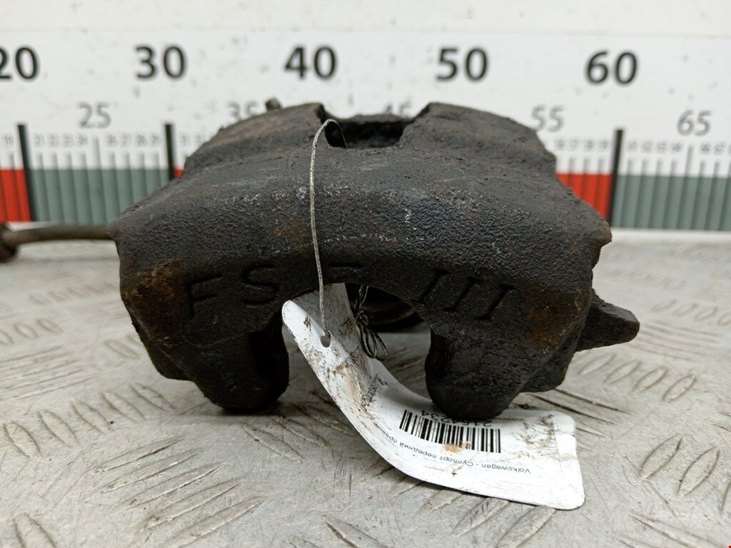 Суппорт передний правый Volkswagen Golf 4 1K0615124D арт. 2154234