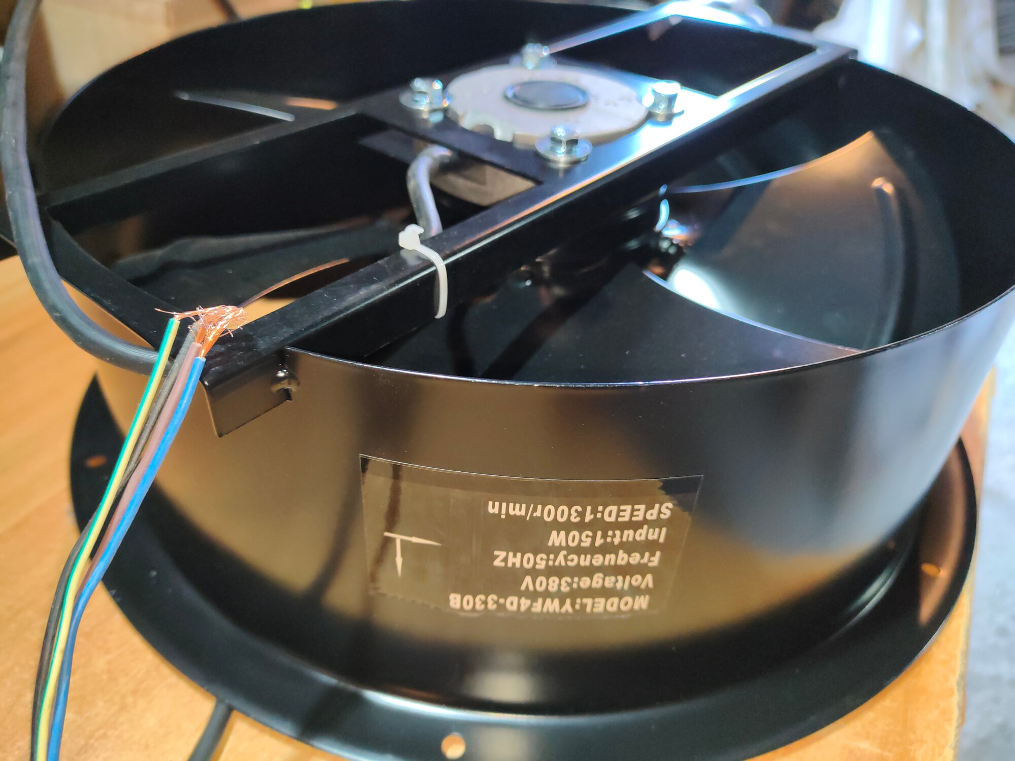 Вентилятор YWF4D-330B для сварочного аппарата 380V 150W 1300 об/мин.