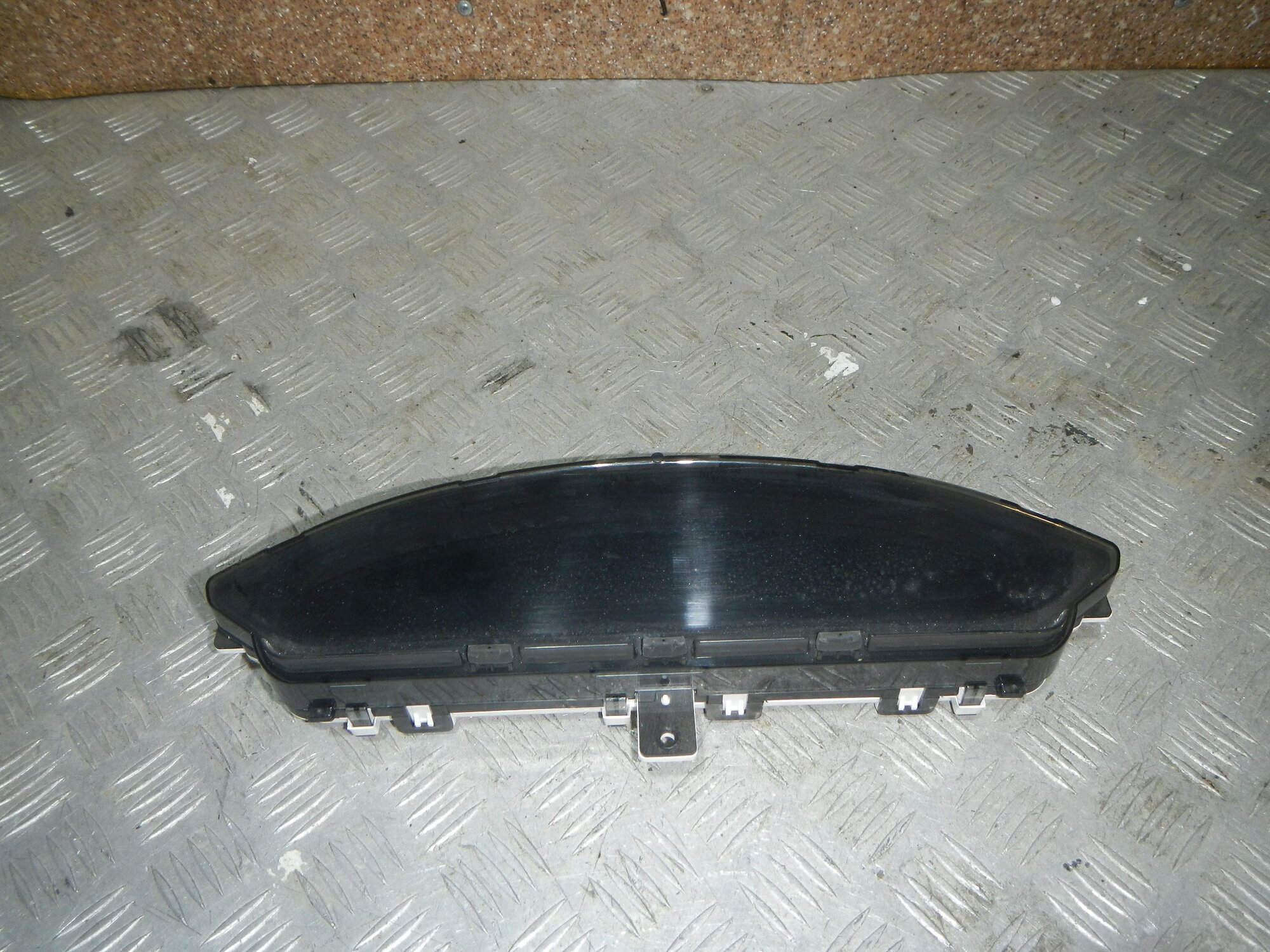 Б/У Панель приборов, Honda (Хонда)-CIVIC 4D (06-12) HONDA CIVIC 4D (06-12) Со спидометром. Потертости,осколки стекла. 548...