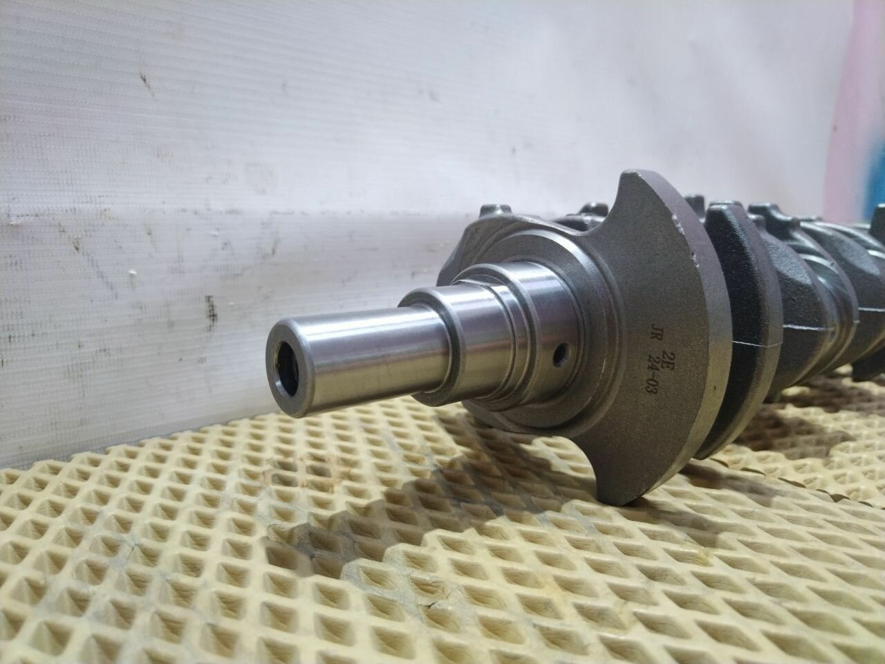 Коленвал 4EFE,5efe (аналог) 1340111050