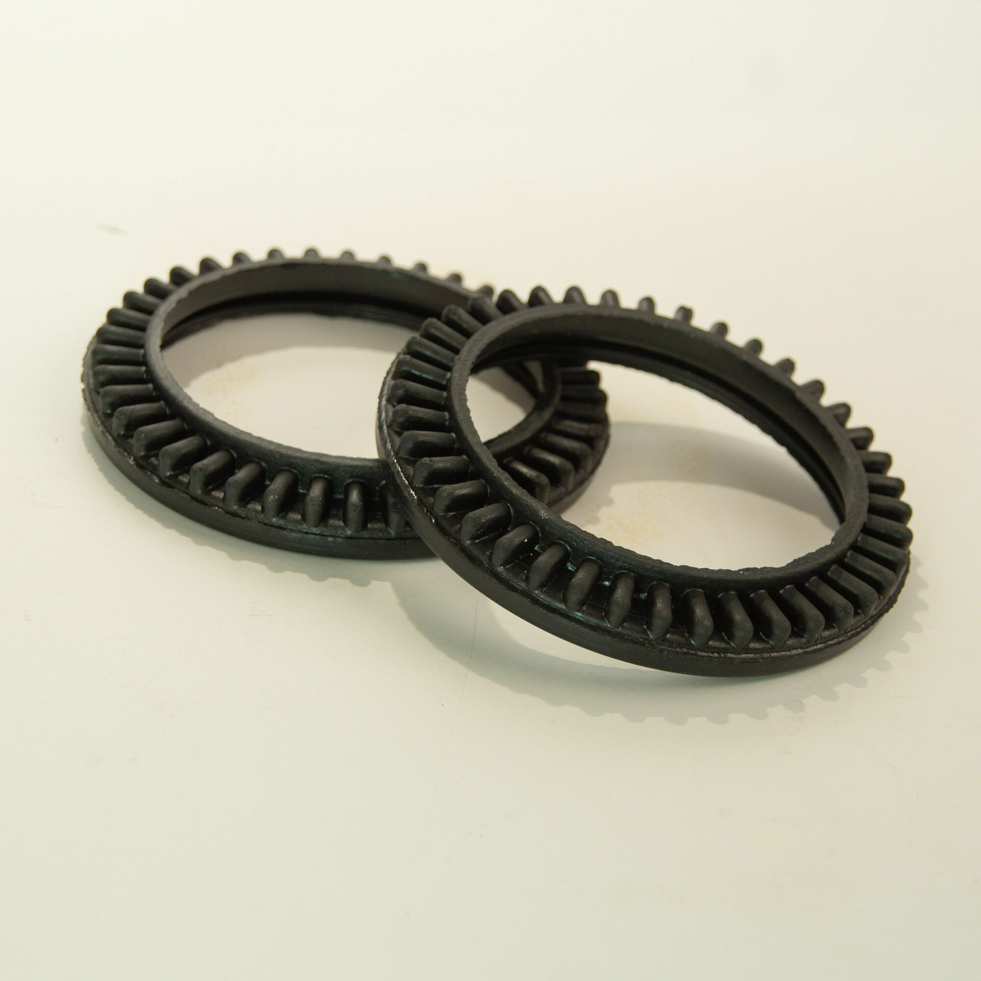 Шумоизоляторы пружинной чашки задней подвески ВАЗ