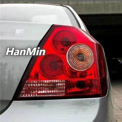 Задний фонарь автомобильный