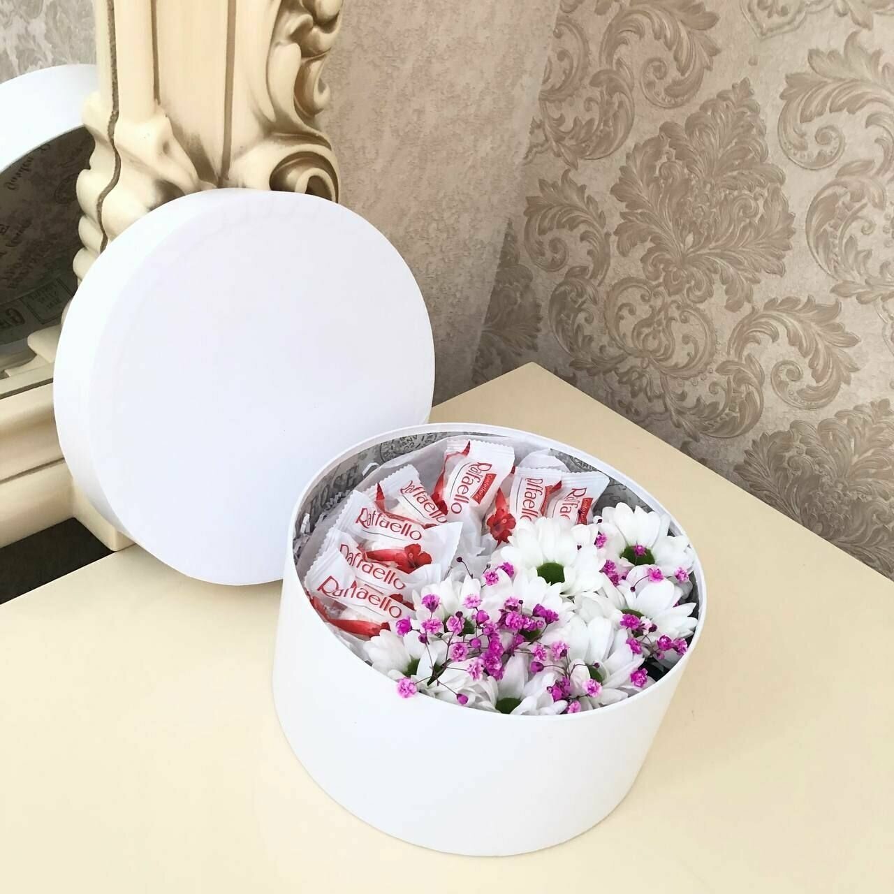 Ромашки с конфетами / Букет в коробке