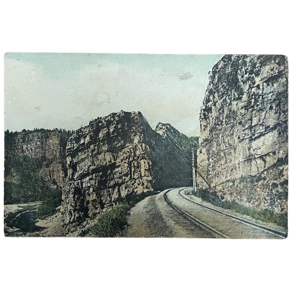 Почтовая открытка "Утес Герасимов на реке Юрюзани" 1900-1917 г. Российская Империя