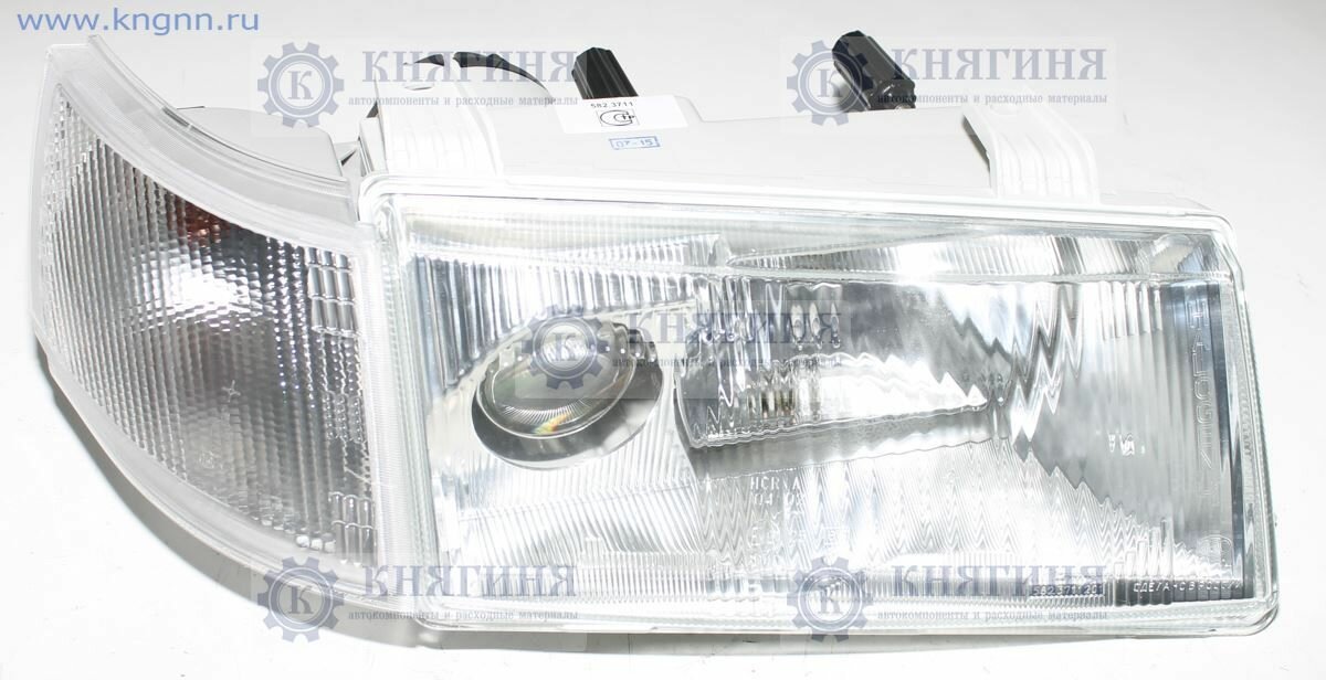 Фара ВАЗ-2110-12 правая с белым указателем поворота