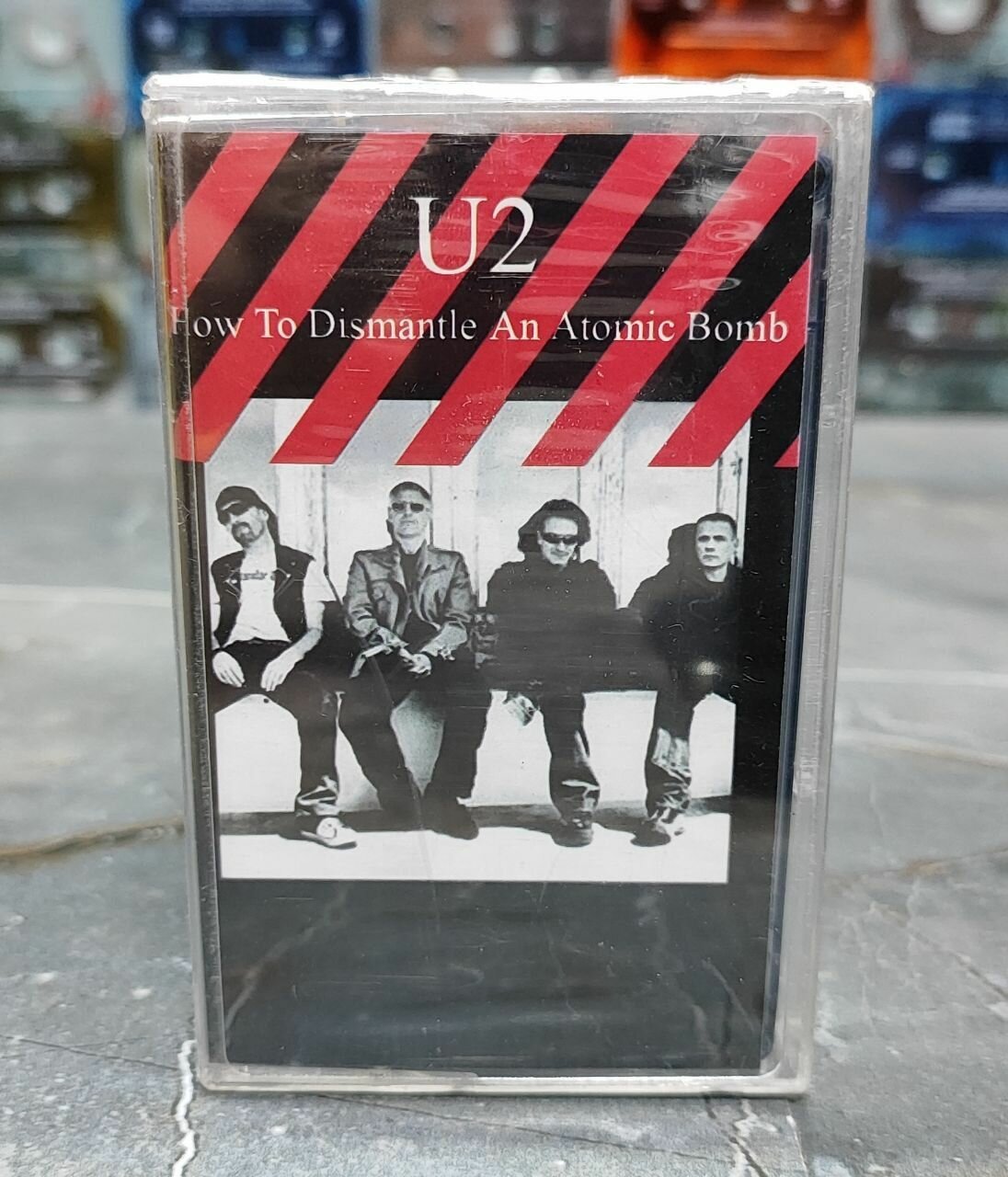 U2 How To Dismantle An Atomic Bomb, кассета, аудиокассета (МС), 2004