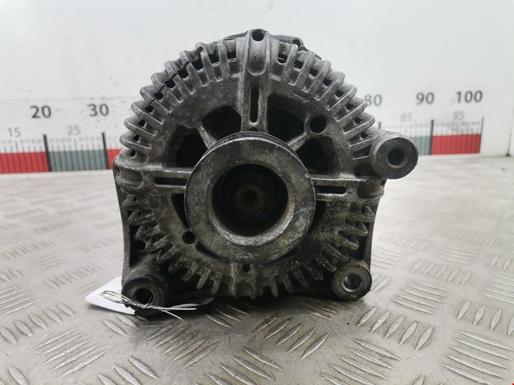 Генератор BMW 5-Series (E60/E61) 12317799204 арт. 2235711