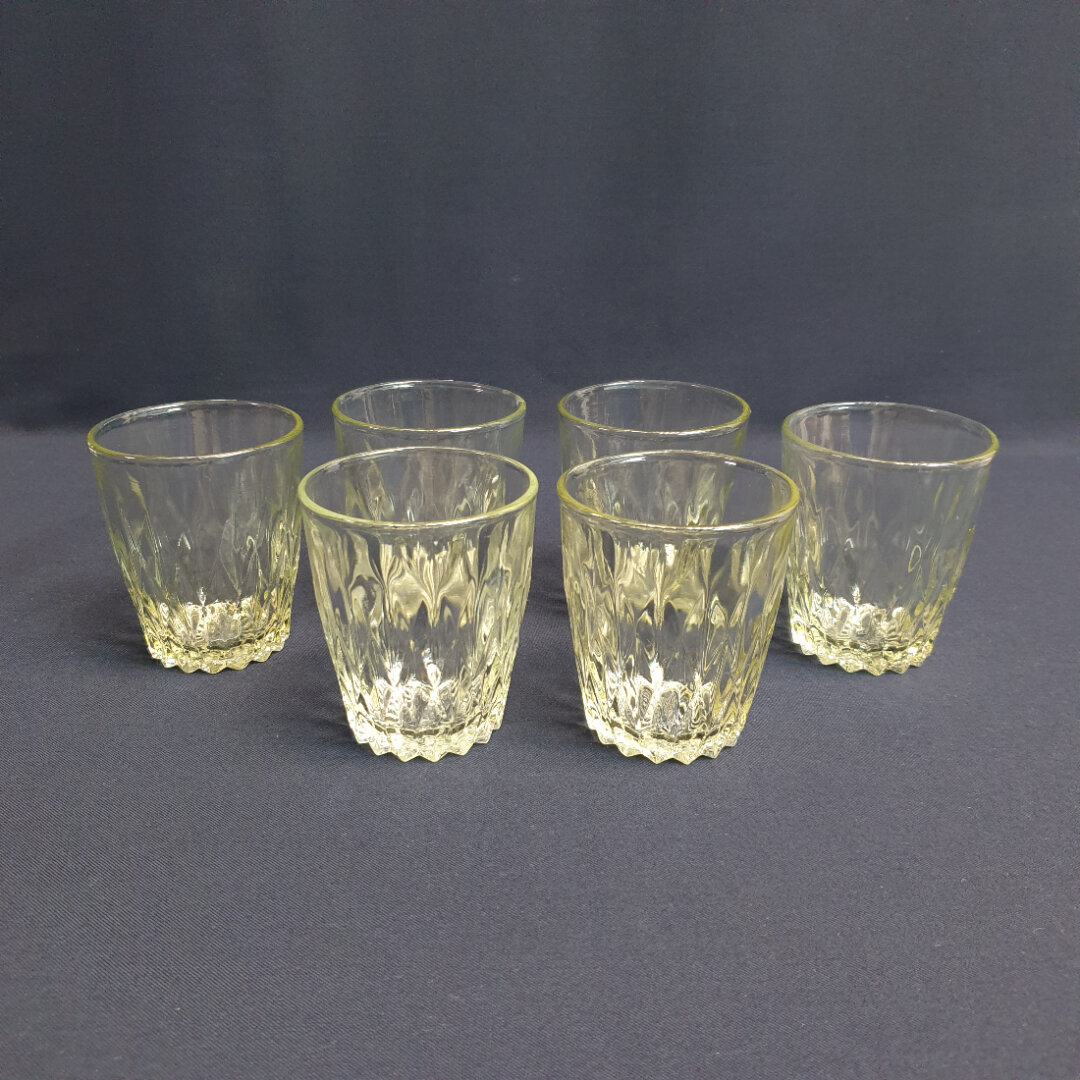 Набор из 6 стаканов Уршельский з-д, стекло 200 мл, высота 8.5 см, винтаж СССР