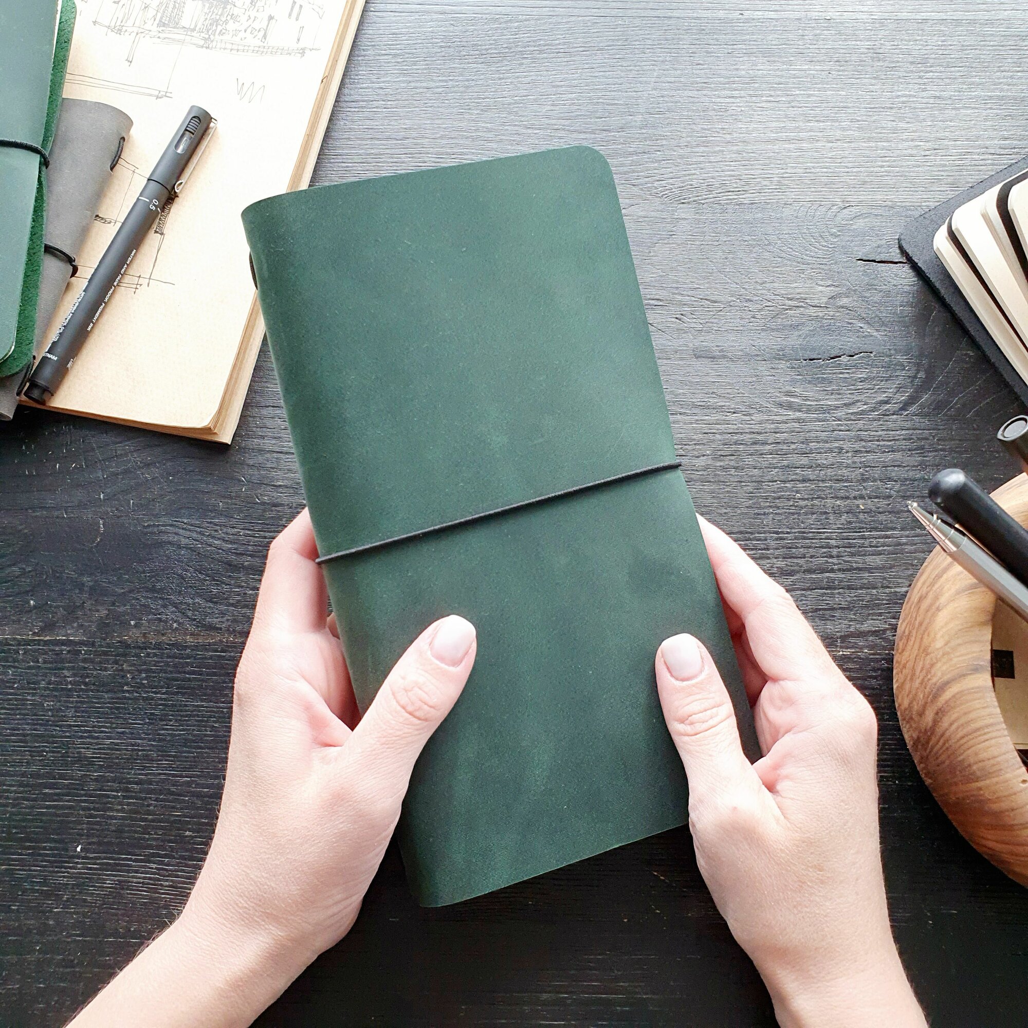 Кожаный блокнот формата Midori Standart (13х22см) со сменными тетрадями на резинке / записная книжка / скетчбук 90 листов