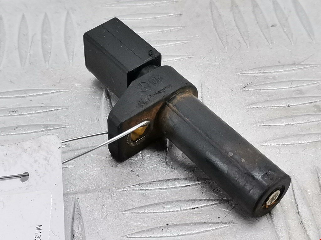 Датчик коленвала Mercedes C-Class (W203) A0031532828 арт. 1619823