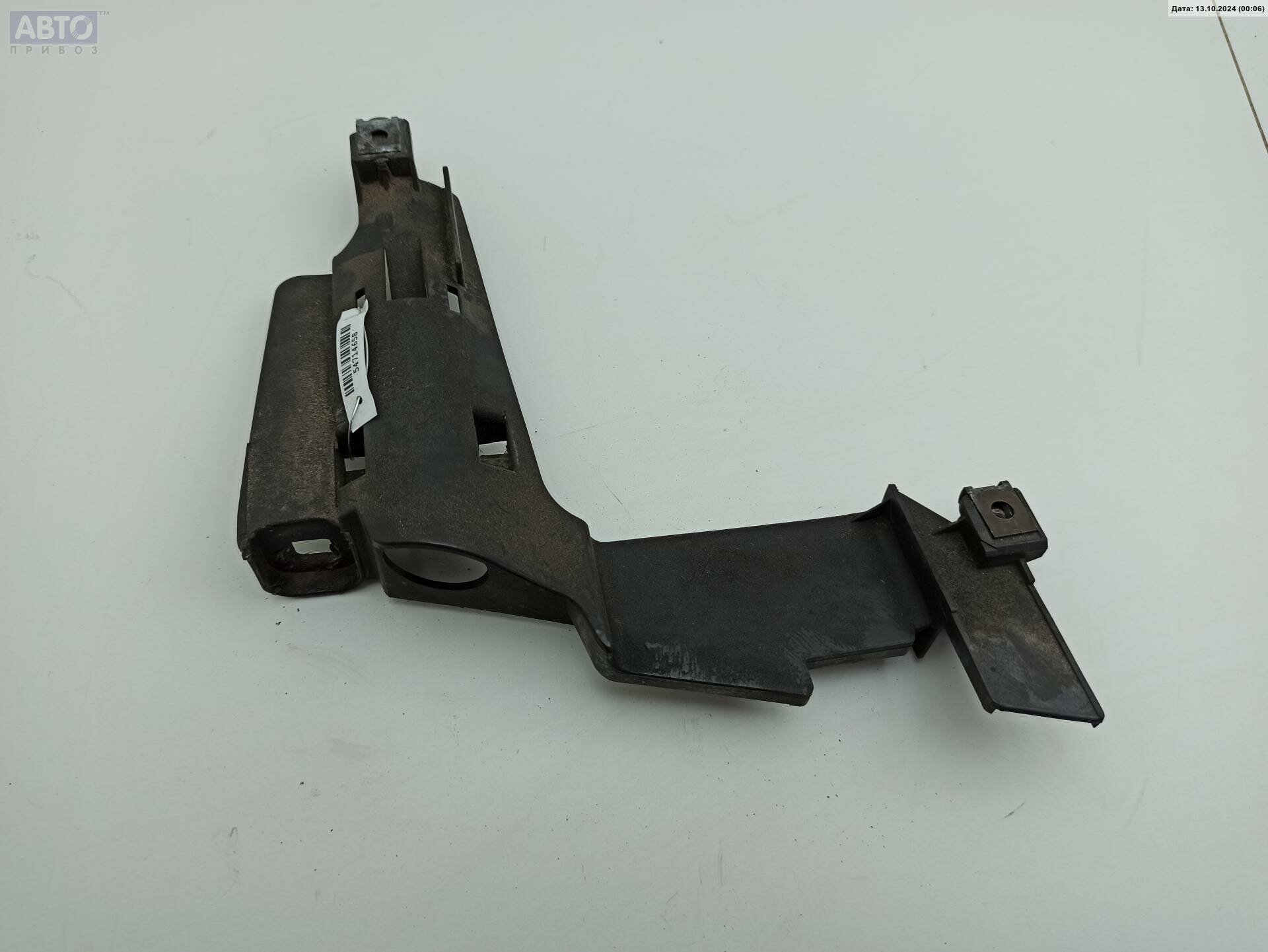 Крепление фары правой BMW 3 E46 (1998-2006)