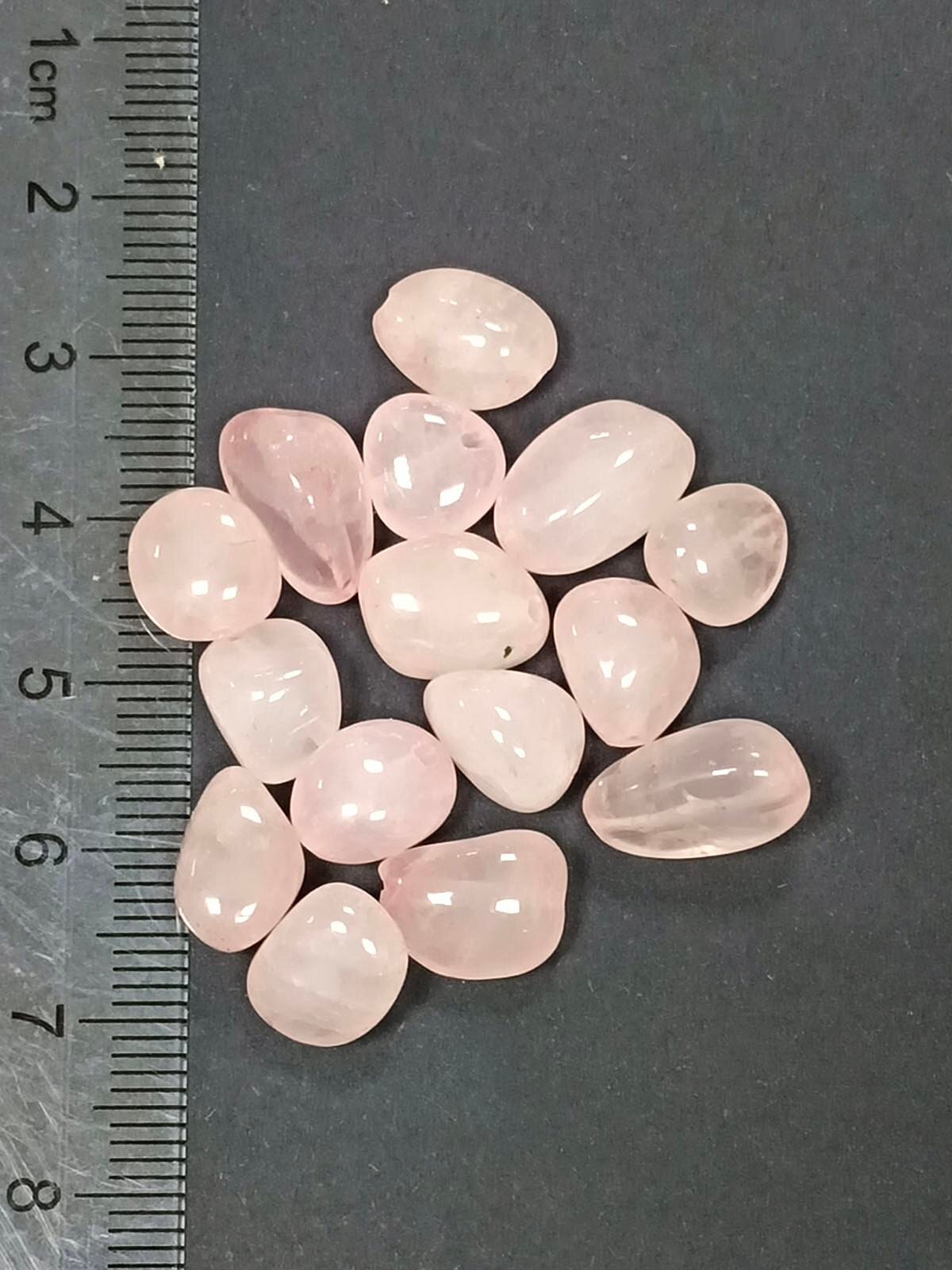 Натуральная бусина Кварц розовый 0012247 Овал бесформенный от 10х8 до 14х8 мм, цена за 10 шт.