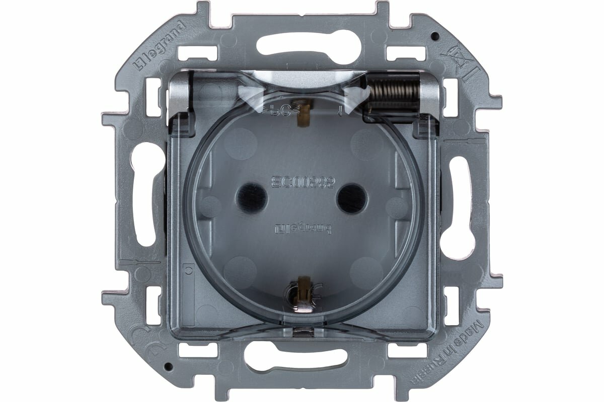 Розетка Legrand Inspiria 673742, IP44, 3680 Вт, 16А, с крышкой и шторками