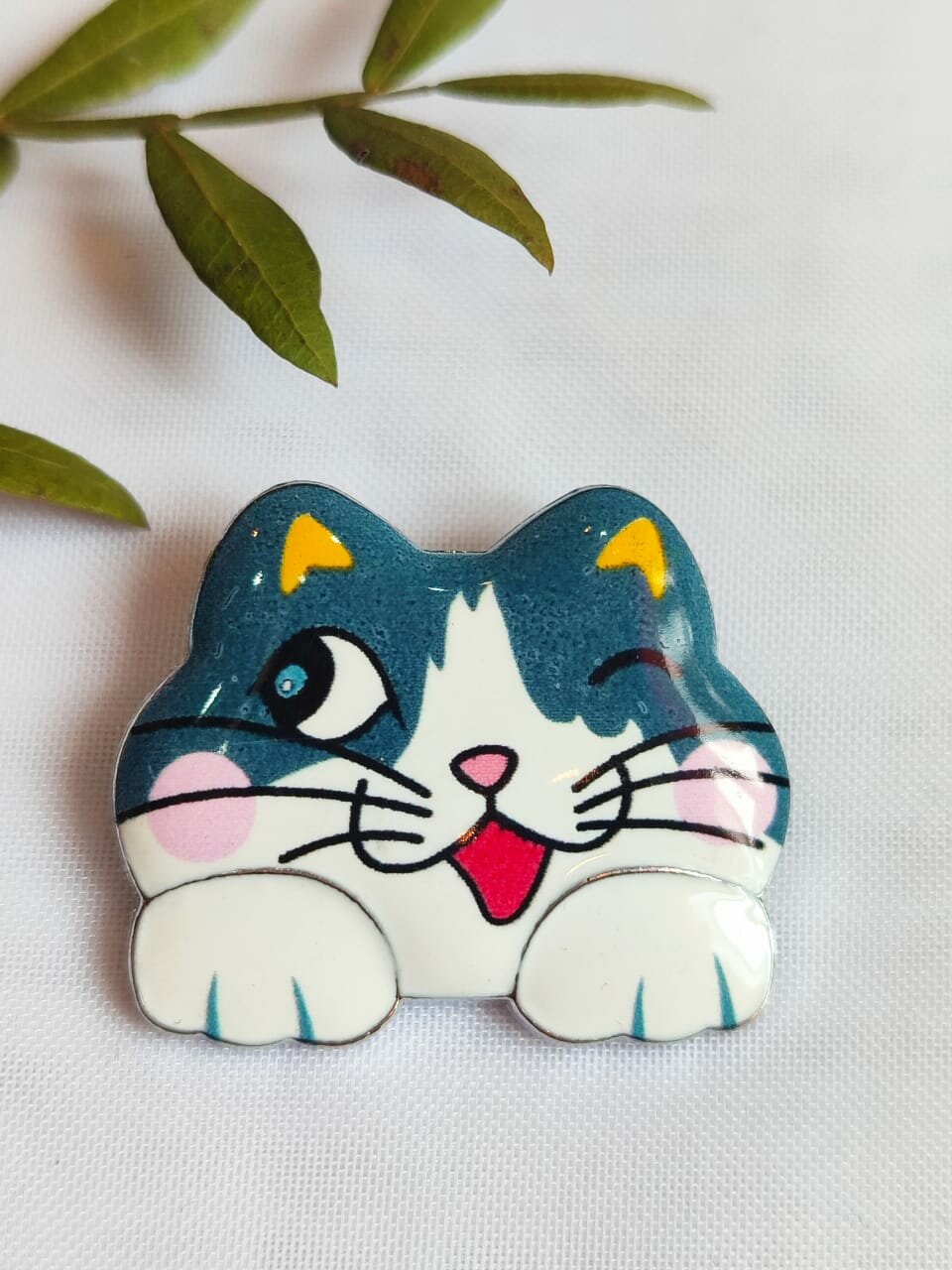 Брошь, эмаль