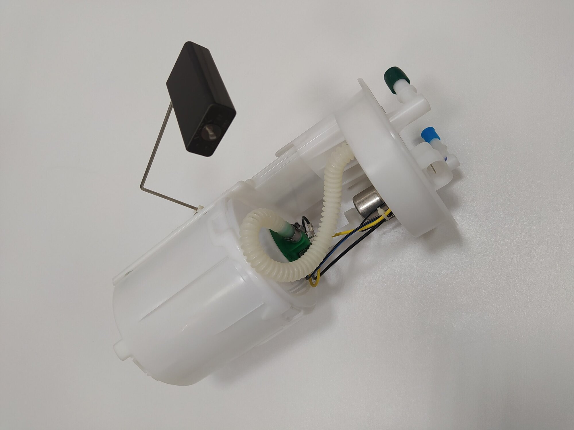 Насос топливный Chery QQ [0.8 12V 5MT хетчбэк] S111106610AB