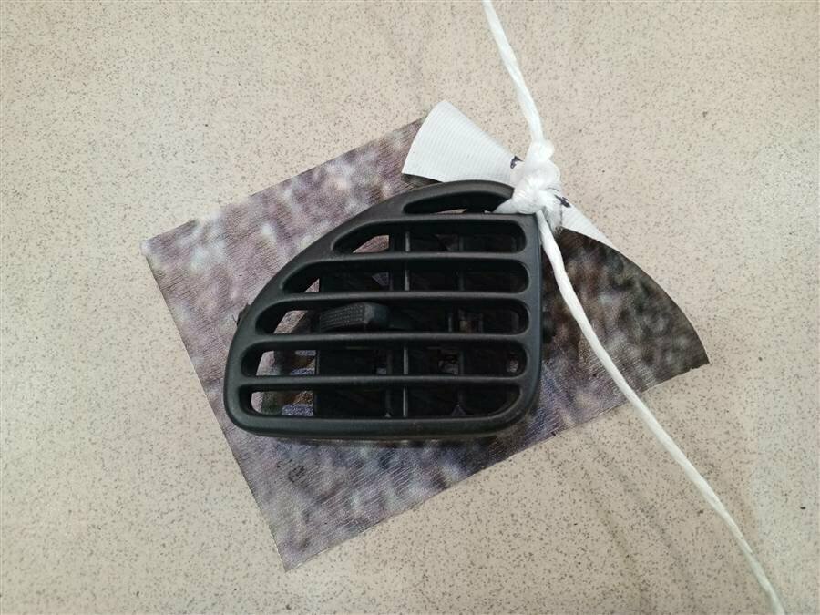 Дефлектор воздушный левый от Kia Spectra 2000-2011