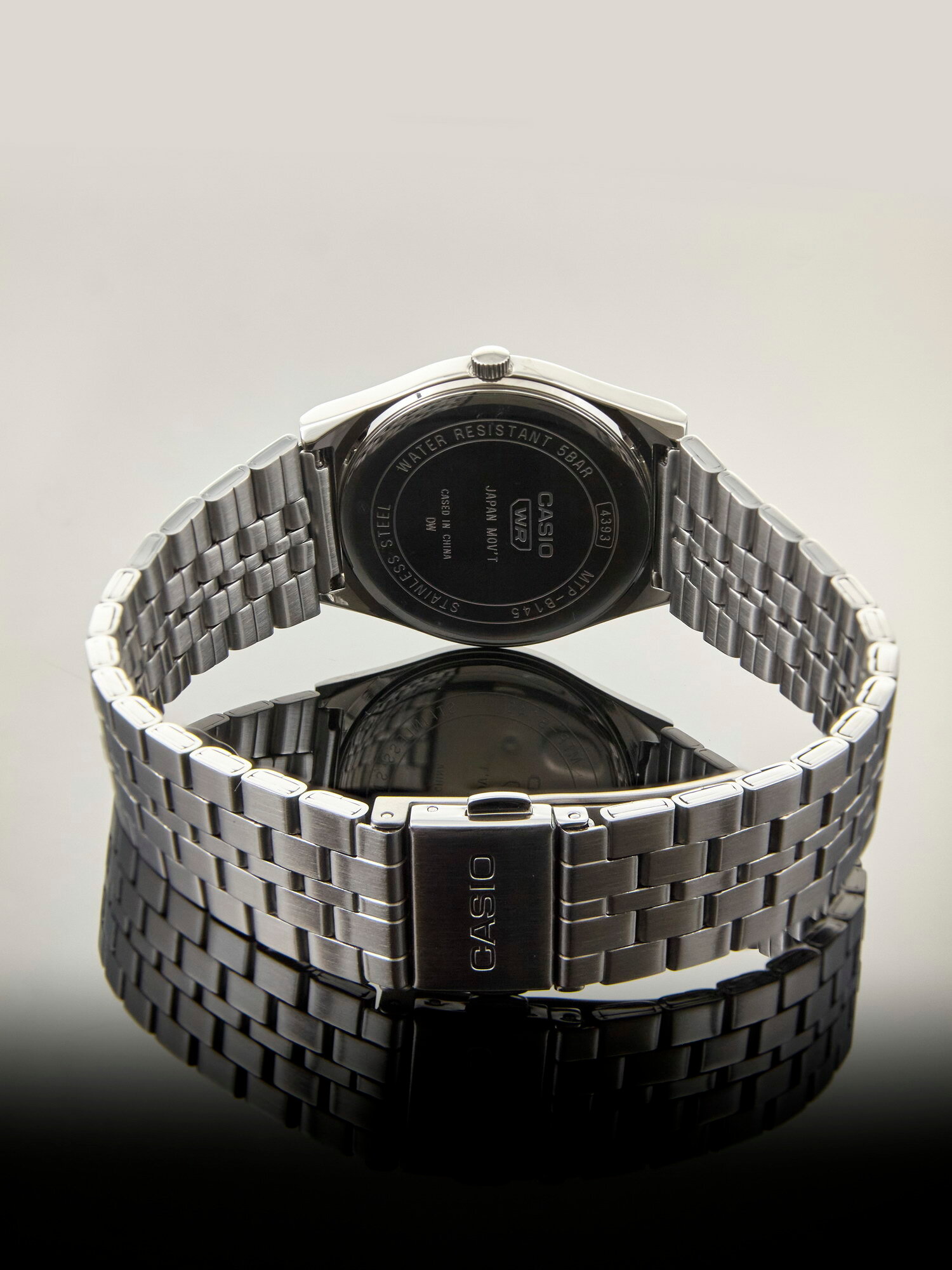 Наручные часы CASIO Классика, хром — фото 1