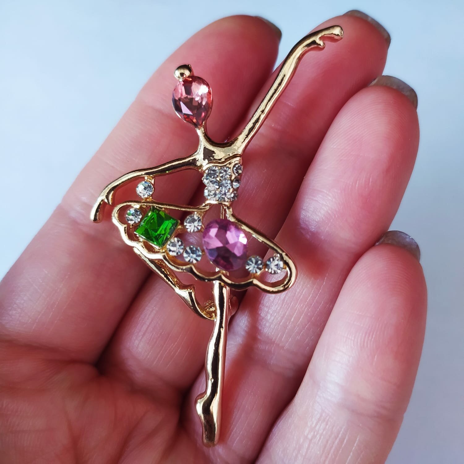 Брошь, стразы