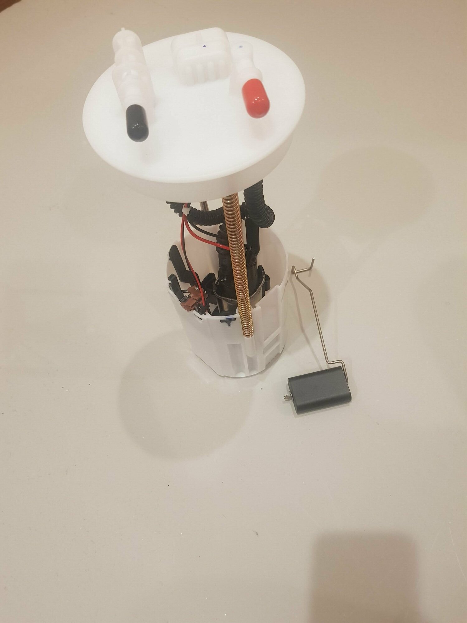 Насос топливный Chery Indis [1.3 16V 5MT хетчбэк] S18D1106610