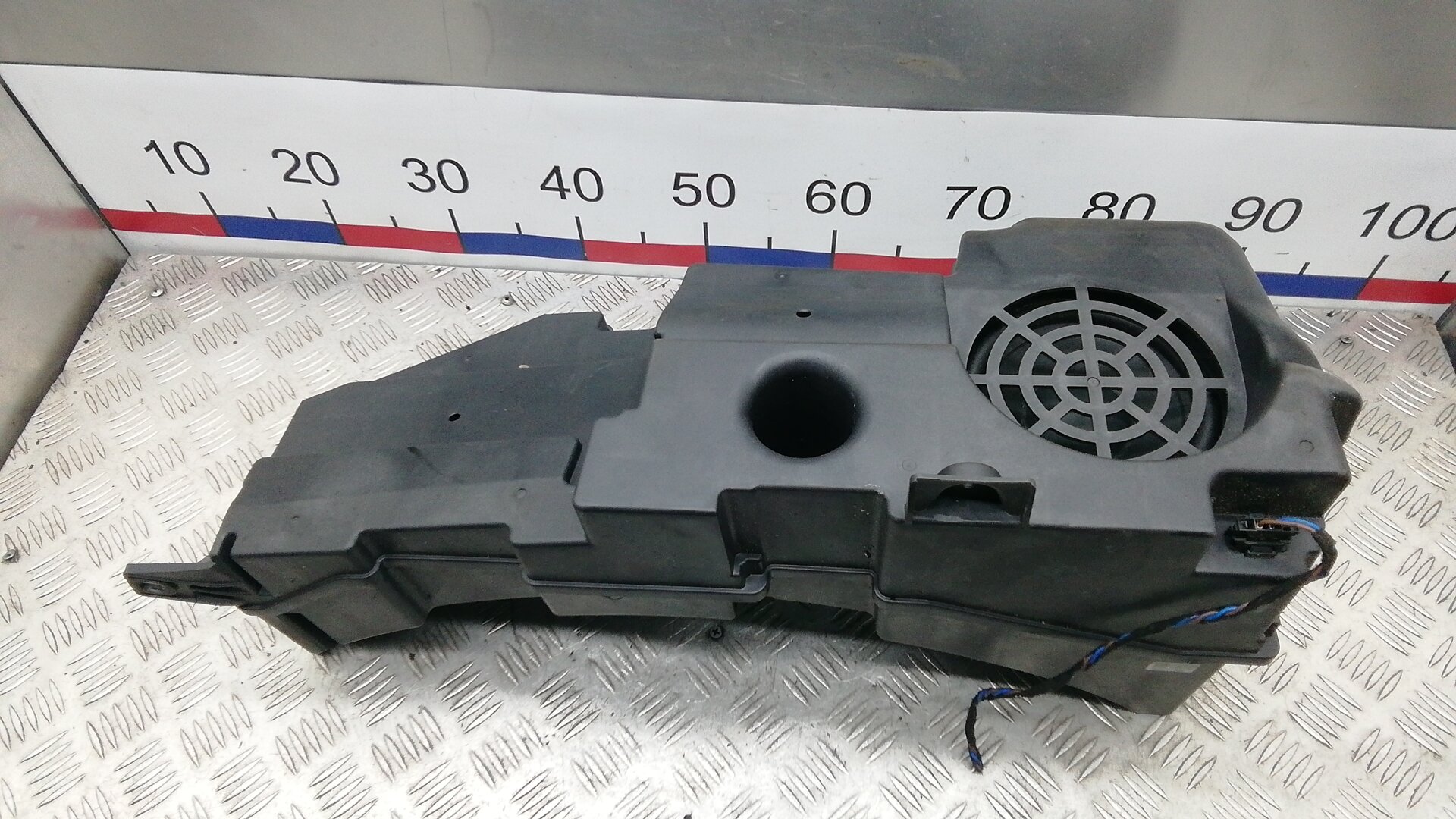 Сабвуфер AUDI A6 C7, Номер 4G9035381A