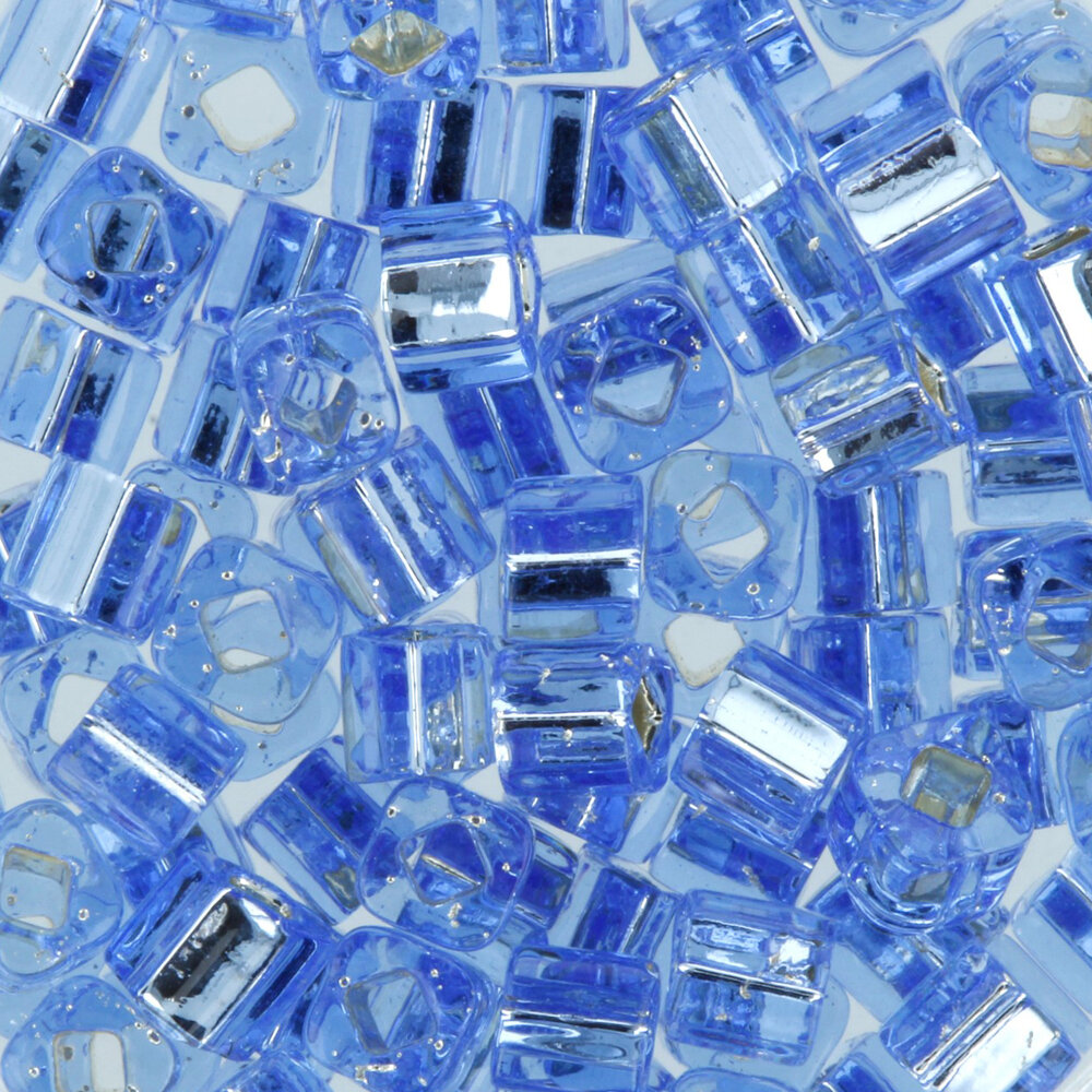 Бисер TOHO Cube, размер 3мм, цвет #33 (Внутреннее серебрение, светлый сапфир), 10 грамм