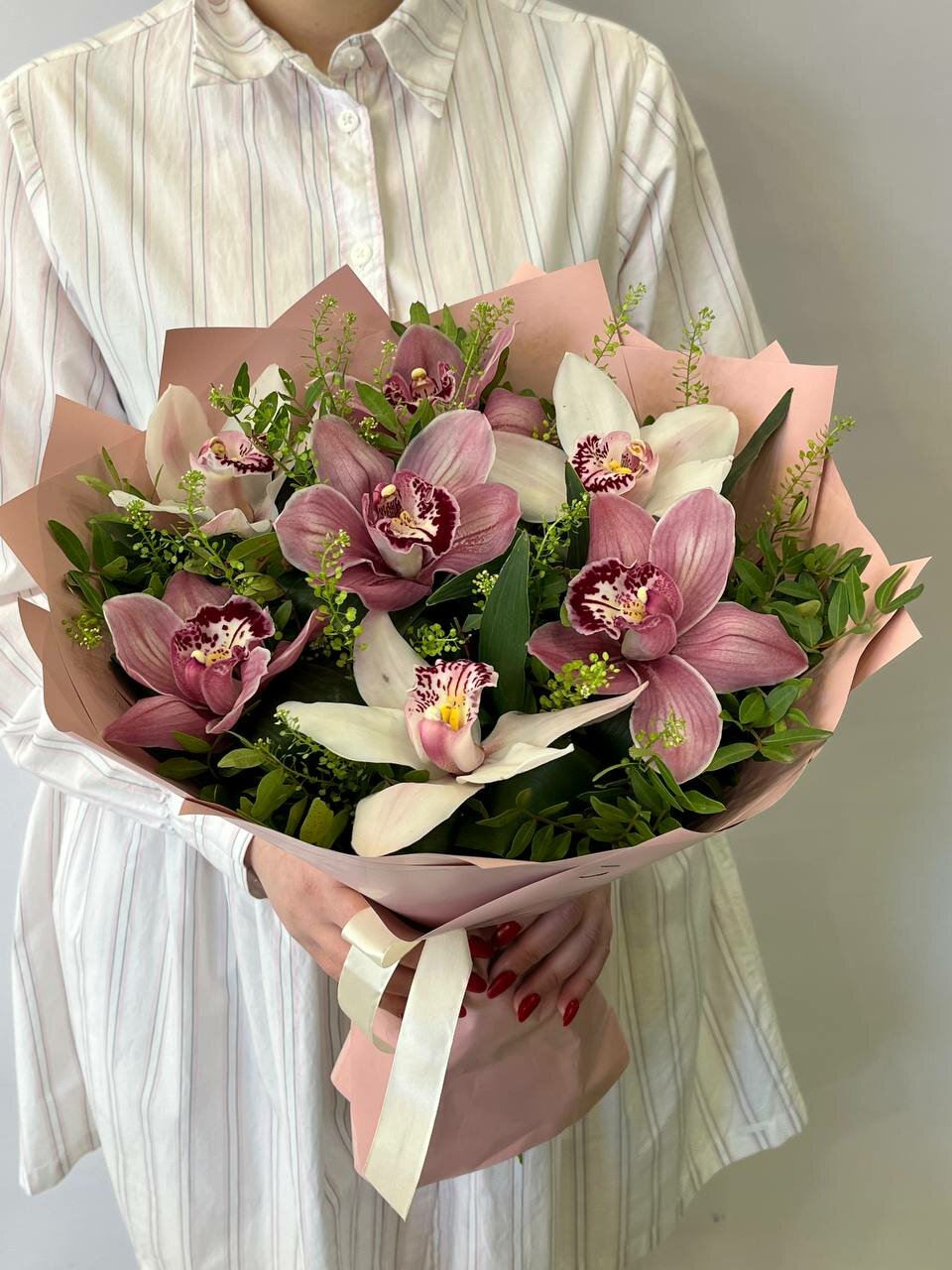 Букет из орхидей микс «Опал» - 25 шт