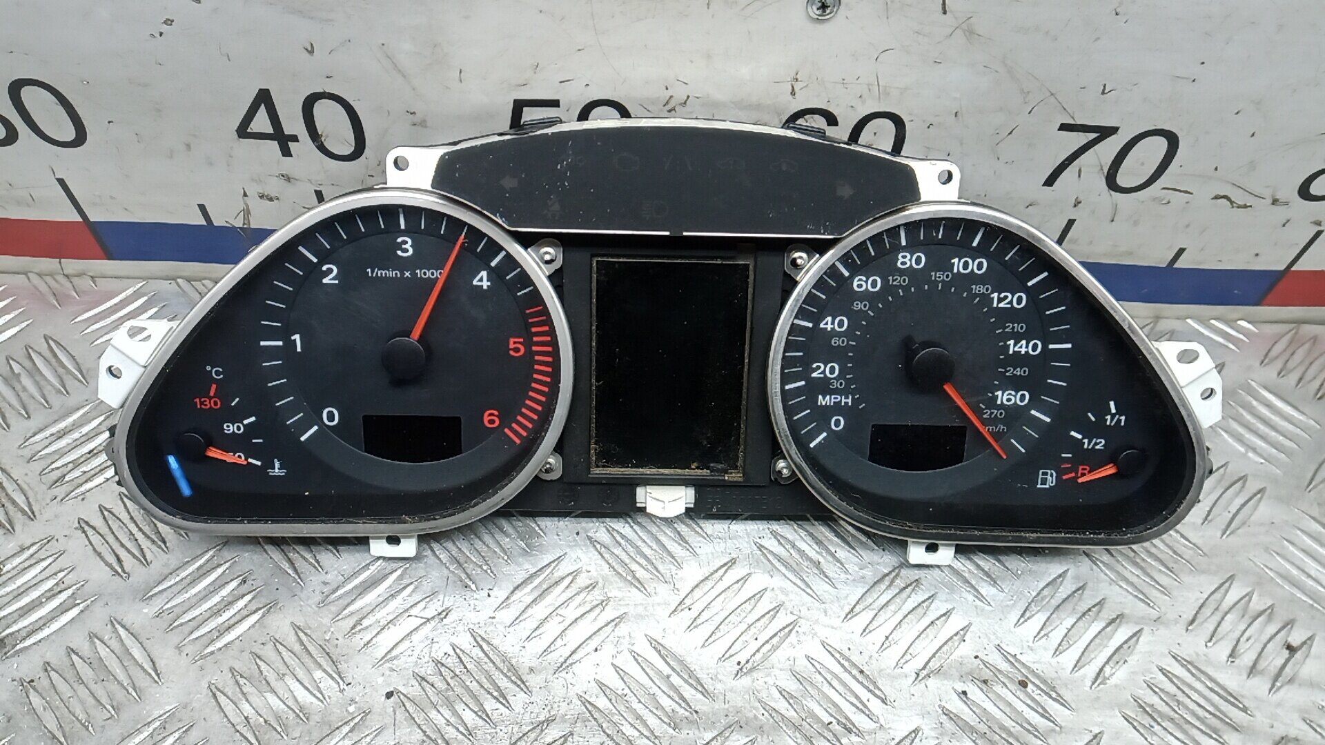 Щиток приборов AUDI Q7, Номер 4L0920980TX