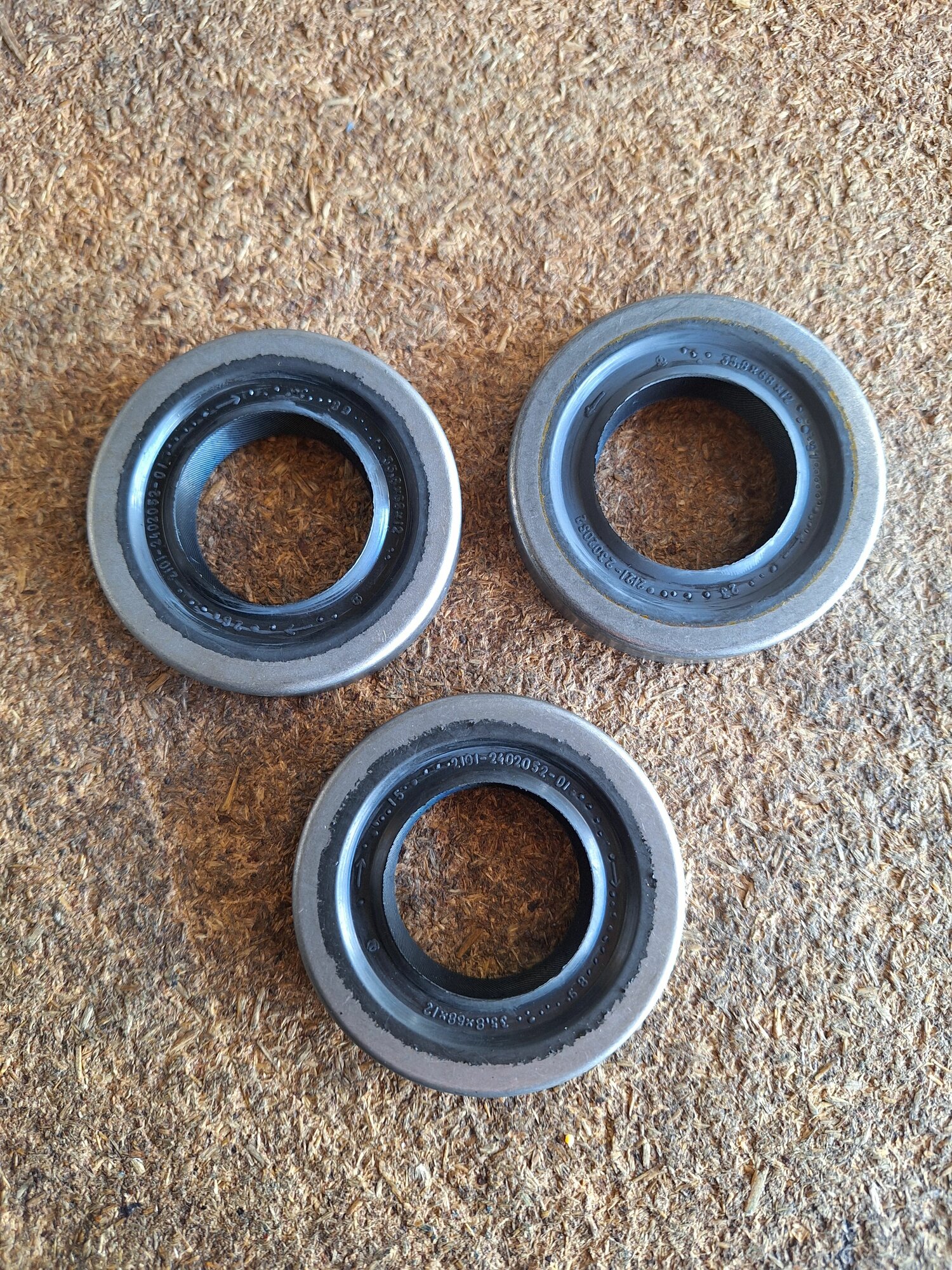 Сальники раздаточной коробки (комплект) для ВАЗ 2121-21214 Нива